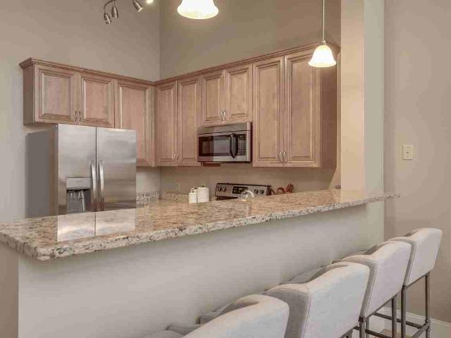 Lofts at Mill West 2 Bedroom Apartment for Rent at 195 Mcgregor St, Manchester, NH 03102 Notre Dame