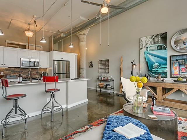 Lofts at Mockingbird Station Apartments 1 Bedroom Apartment for Rent at 5331 E Mockingbird Ln, Dallas, TX 75206