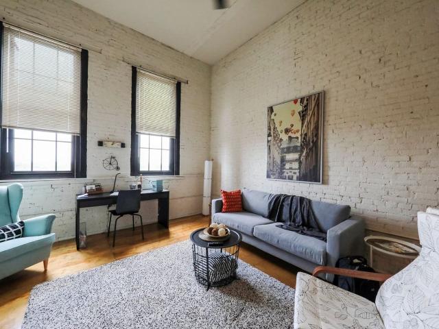 Lofts of Broadway 1 Bedroom Apartment for Rent at 419 Finzer St, Louisville, KY 40203 Smoketown