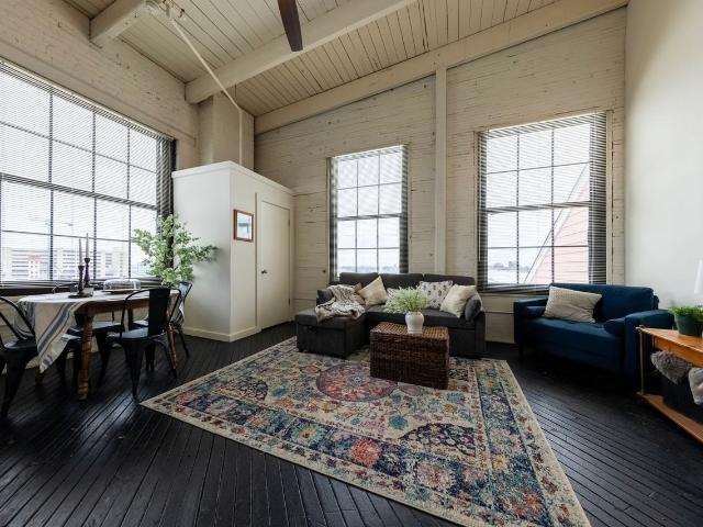 Lofts of Broadway 1 Bedroom Apartment for Rent at 419 Finzer St, Louisville, KY 40203 Smoketown