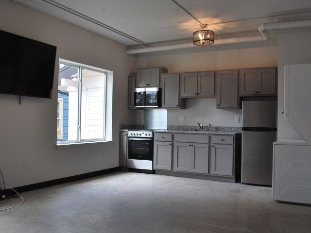 Lofts on 34th Studio Apartment for Rent at 1219 34th St, Des Moines, IA 50311 Drake