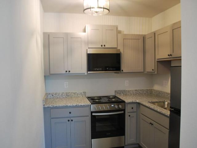 Lofts on 34th 1 Bedroom Apartment for Rent at 1219 34th St, Des Moines, IA 50311 Drake
