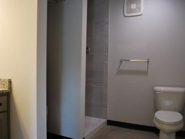 Lofts on 34th 2 Bedroom Apartment for Rent at 1219 34th St, Des Moines, IA 50311 Drake