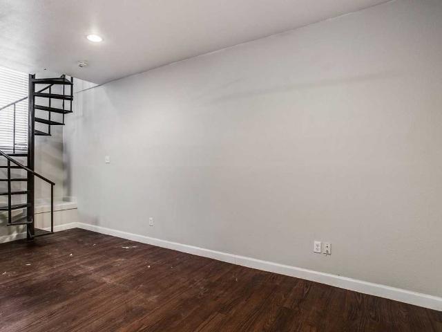 Lofts on Bryan 1 Bedroom Apartment for Rent at 5114 Bryan St, Dallas, TX 75206