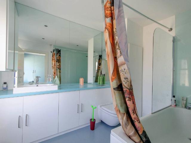 Loftus Road, Shepherd's Bush, London W12, 1 bed flat to rent, £2,000 pcm | PrimeLocation