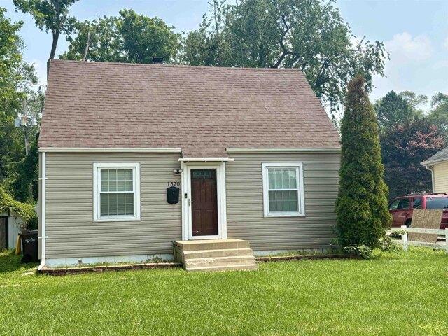 Log Cabin Ave, Rockford, Home For Sale