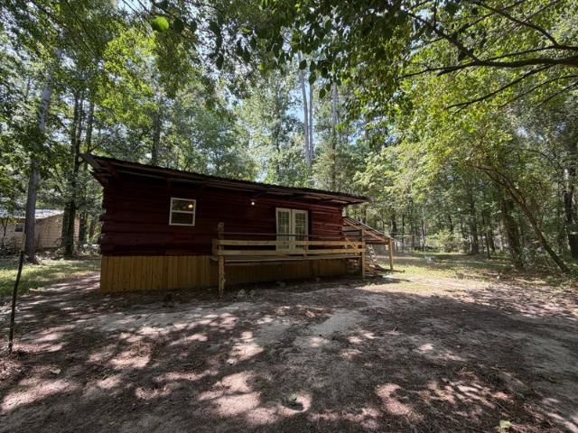Log cabin for rent in HuntsvilleTX