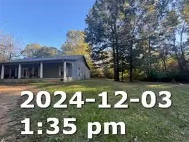 Log Cabin Rd NW