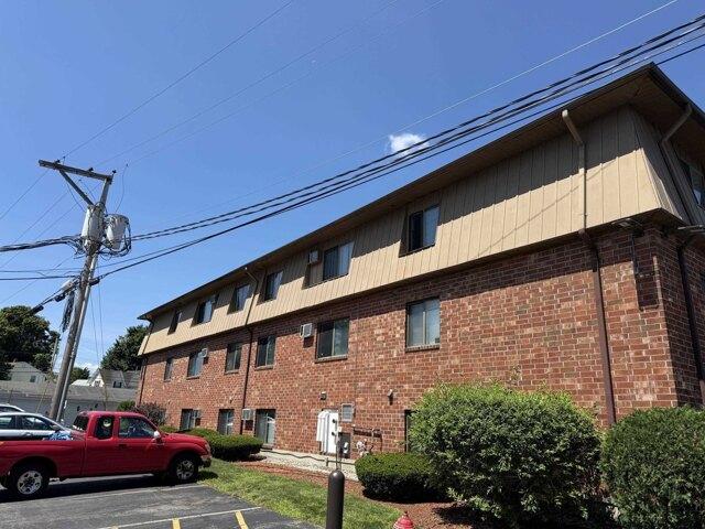 Log St Apt H, Manchester, Condo For Sale