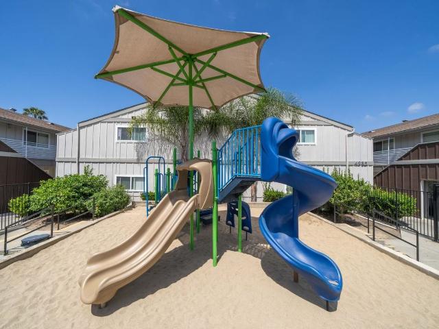 Logan Plaza 1 Bedroom Apartment for Rent at 4965 Logan Avenue, San Diego, CA 92113 Lincoln Park