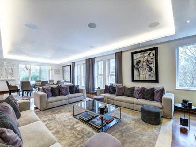 Logan Place, London, 3 Bedroom Apartment