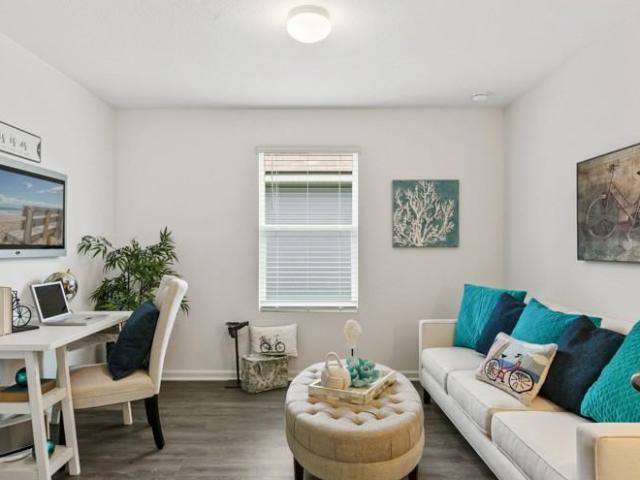 Loggia Pointe 5 Bedroom Apartment for Rent at 3931 Hemlock St, Jacksonville, FL 32218 Forest Trails