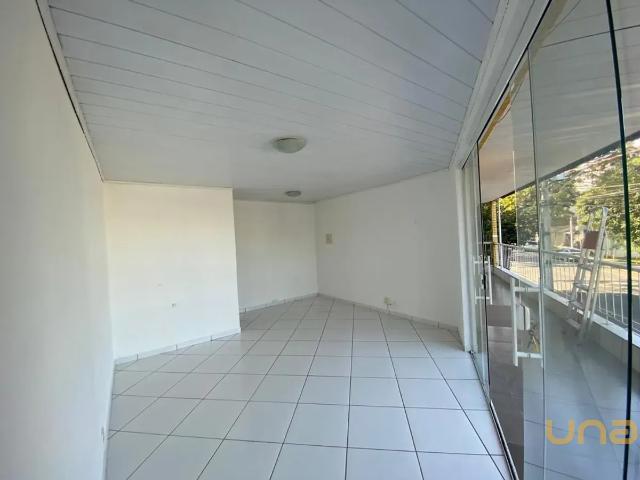 Loja no Água Verde de 31 m²