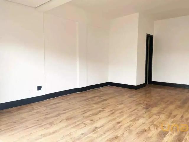 Loja no Guabirotuba de 49 m²