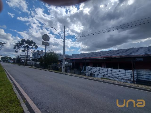 Loja no Tarumã de 1000 m²