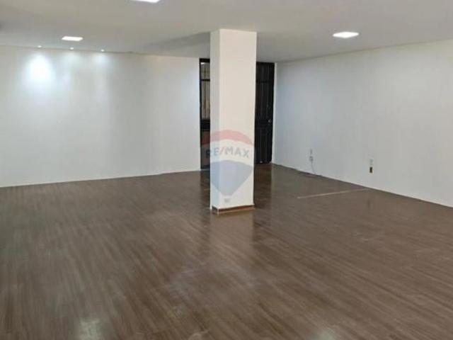 Loja CLN 116 Lago Norte comercial de canto 2 entradas de acesso 72m2 area útil