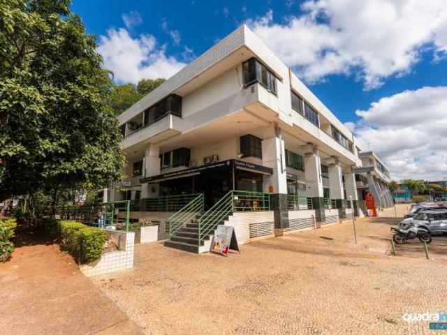 Loja Comercial CLN 316 Norte – Localização Estratégica e Acessibilidade