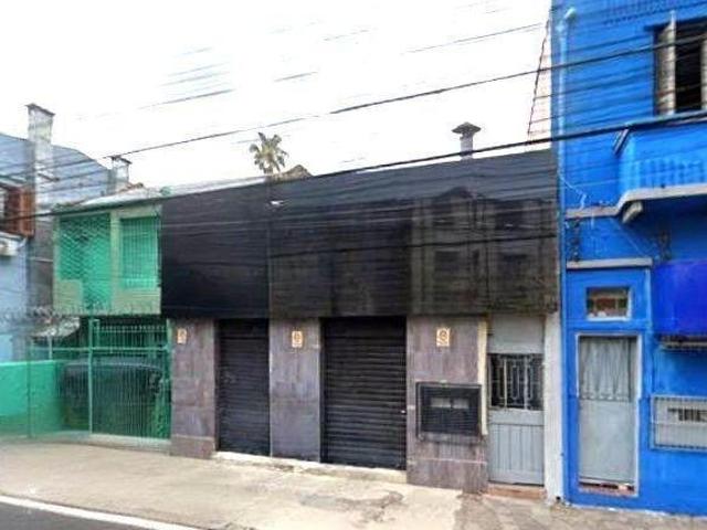 Loja comercial no Menino Deus