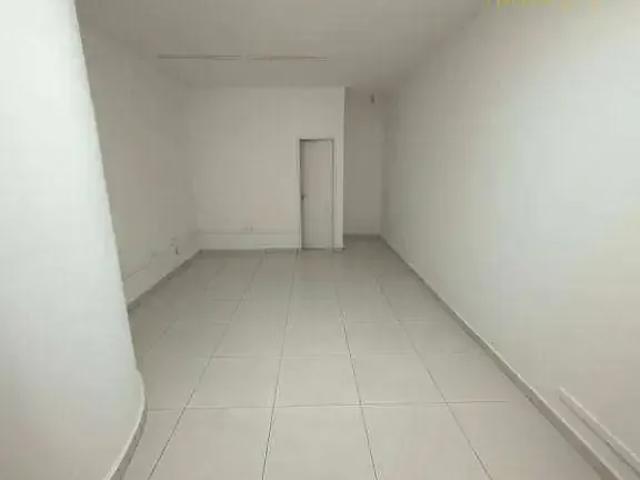 Loja / Comércio para Locação em Barueri/SP Condomínio Centro Comercial Alphaville