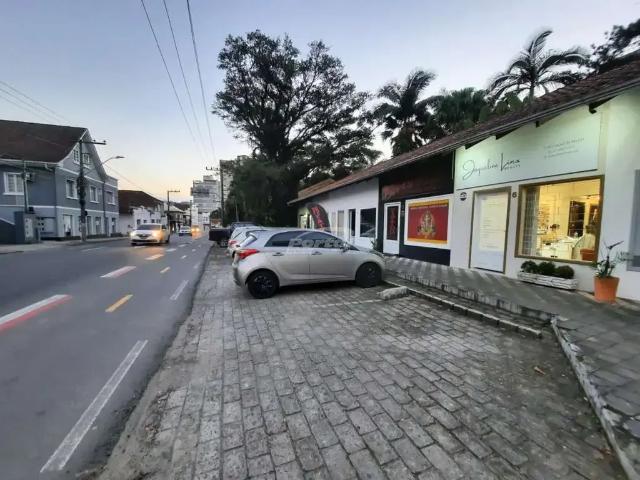 Loja / Comércio para Locação em Blumenau/SC Velha
