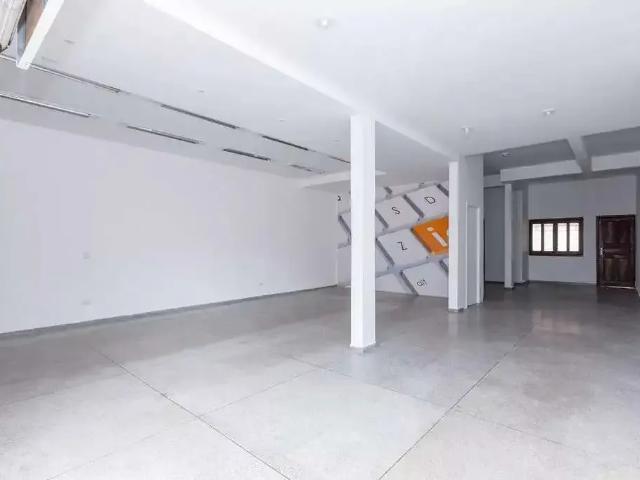 Loja / Comércio para Locação em Curitiba/PR São Braz