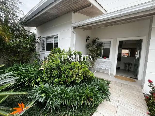 Loja / Comércio para Locação em Florianópolis/SC Trindade