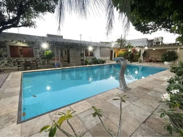 Loja / Comércio para Locação em Fortaleza/CE Barra do Ceará 4 Quartos