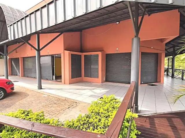 Loja / Comércio para Locação em Porto Alegre/RS Cavalhada 1 Quartos