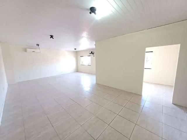 Loja / Comércio para Locação em Porto Alegre/RS Cavalhada 1 Quartos