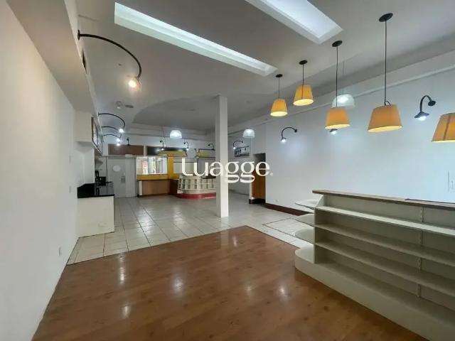 Loja / Comércio para Locação em Porto Alegre/RS Tristeza 3 Quartos