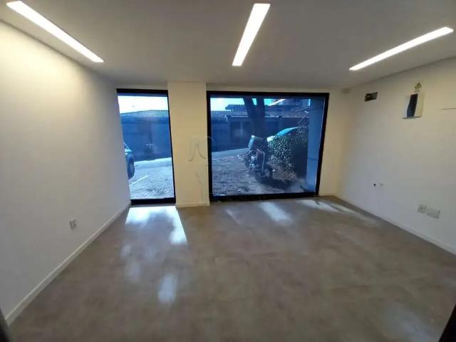 Loja / Comércio para Locação em Ribeirão Preto/SP Centro 16 Quartos