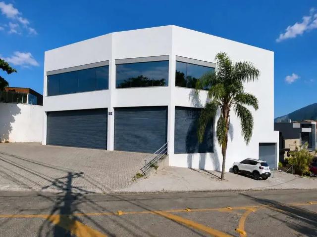Loja / Comércio para Locação em Rio de Janeiro/RJ Campo Grande