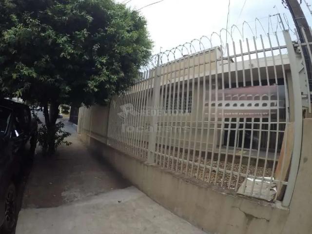 Loja / Comércio para Locação em São José do Rio Preto/SP Parque Industrial 4 Quartos