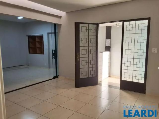 Loja / Comércio para Locação em São José dos Campos/SP Vila Rubi