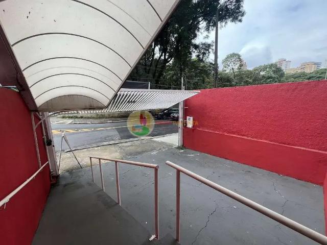 Loja / Comércio para Locação em São Paulo/SP Higienópolis 8 Quartos