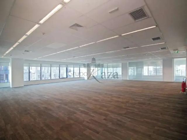 Loja / Comércio para Locação em São Paulo/SP Itaim Bibi 11 Quartos