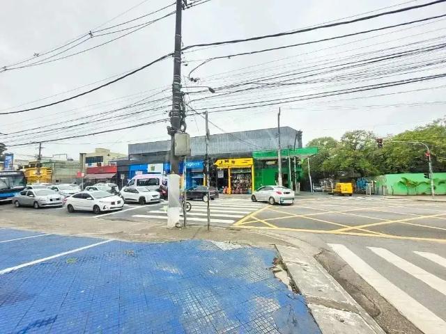 Loja / Comércio para Locação em São Paulo/SP Parque Brasil
