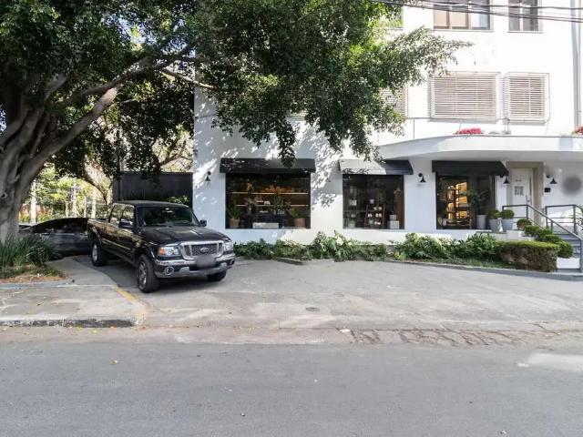 Loja / Comércio para Locação em São Paulo/SP Vila Nova Conceição