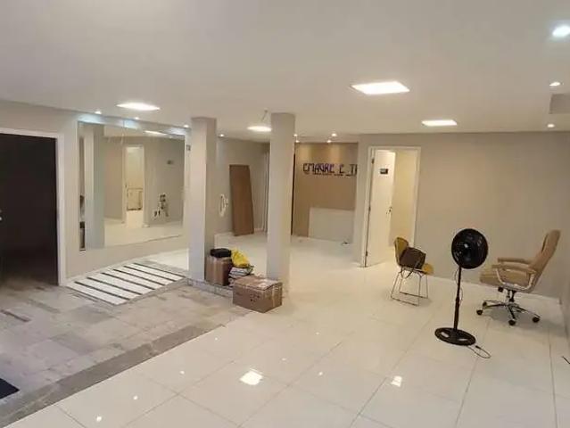 Loja / Comércio para Locação em Salvador/BA Pituba 14 Quartos