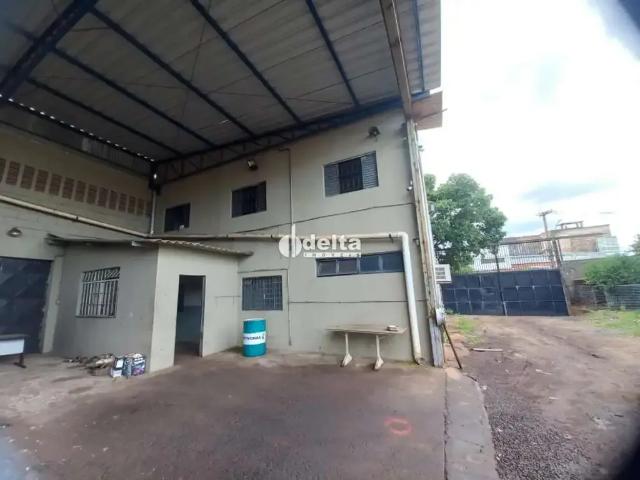 Loja / Comércio para Locação em Uberlândia/MG Tibery