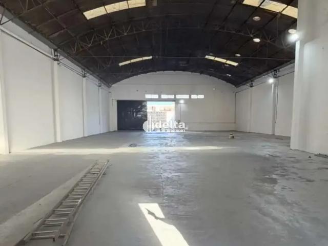 Loja / Comércio para Locação em Uberlândia/MG Tibery