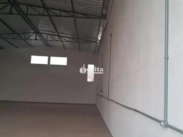 Loja / Comércio para Locação em Uberlândia/MG Dona Zulmira
