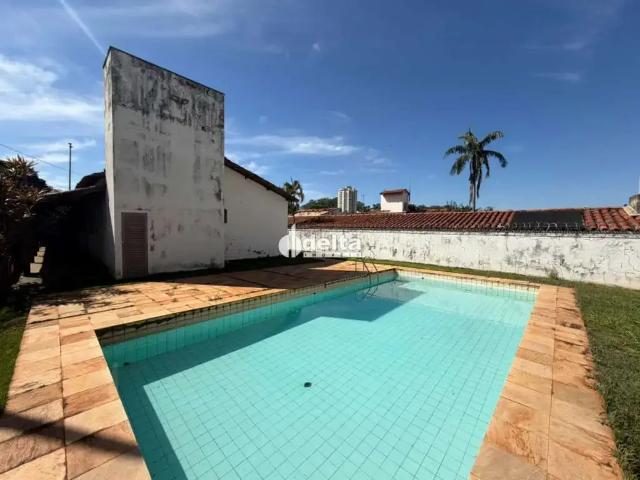 Loja / Comércio para Locação em Uberlândia/MG Lidice 4 Quartos