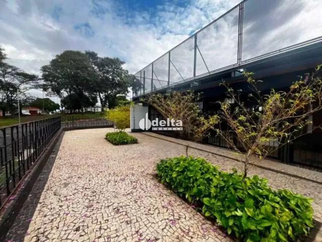 Loja / Comércio para Locação em Uberlândia/MG Lidice 8 Quartos