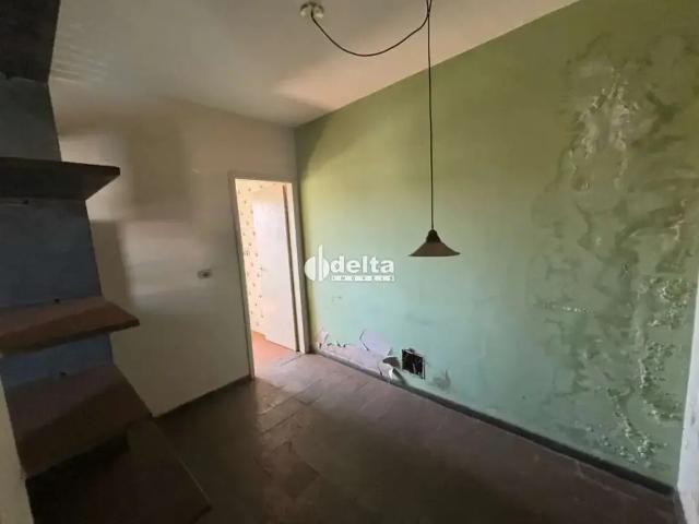 Loja / Comércio para Locação em Uberlândia/MG Nossa Senhora Aparecida 3 Quartos