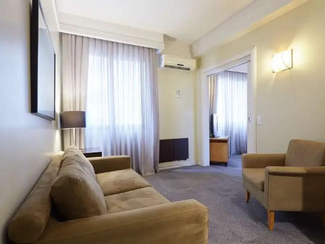 Loja / Comércio para Venda em Curitiba/PR Centro 1 Quartos