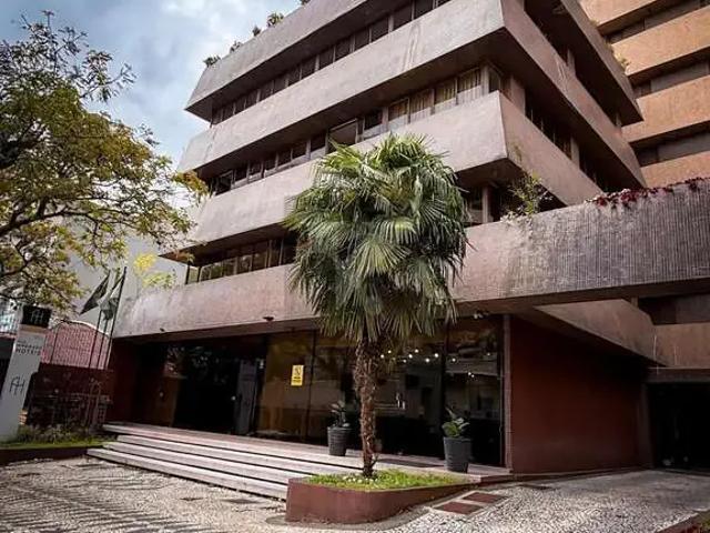 Loja / Comércio para Venda em Curitiba/PR Centro 66 Quartos