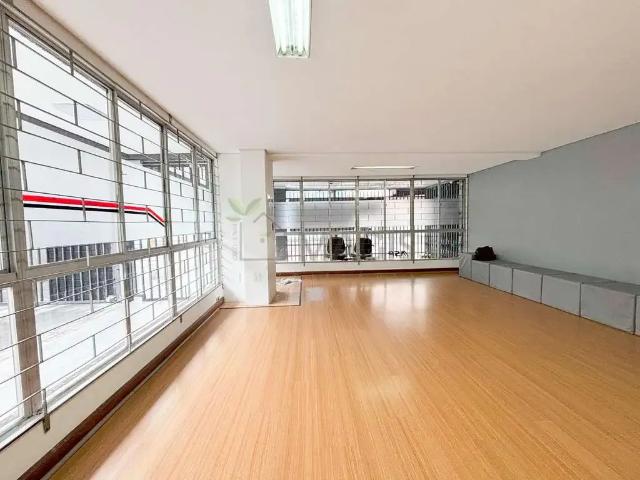 Loja / Comércio para Venda em Curitiba/PR Centro