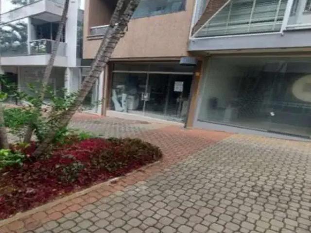 Loja / Comércio para Venda em Barueri/SP Condomínio Centro Comercial Alphaville