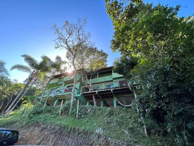 Loja / Comércio para Venda em Garopaba/SC Praia da Ferrugem 6 Quartos